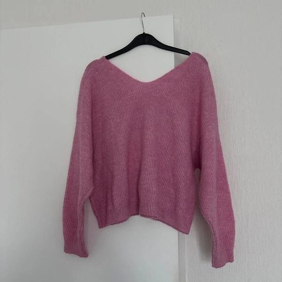 Primark | Sweaters | Cozy Pink Vneck Sweater | Poshmark